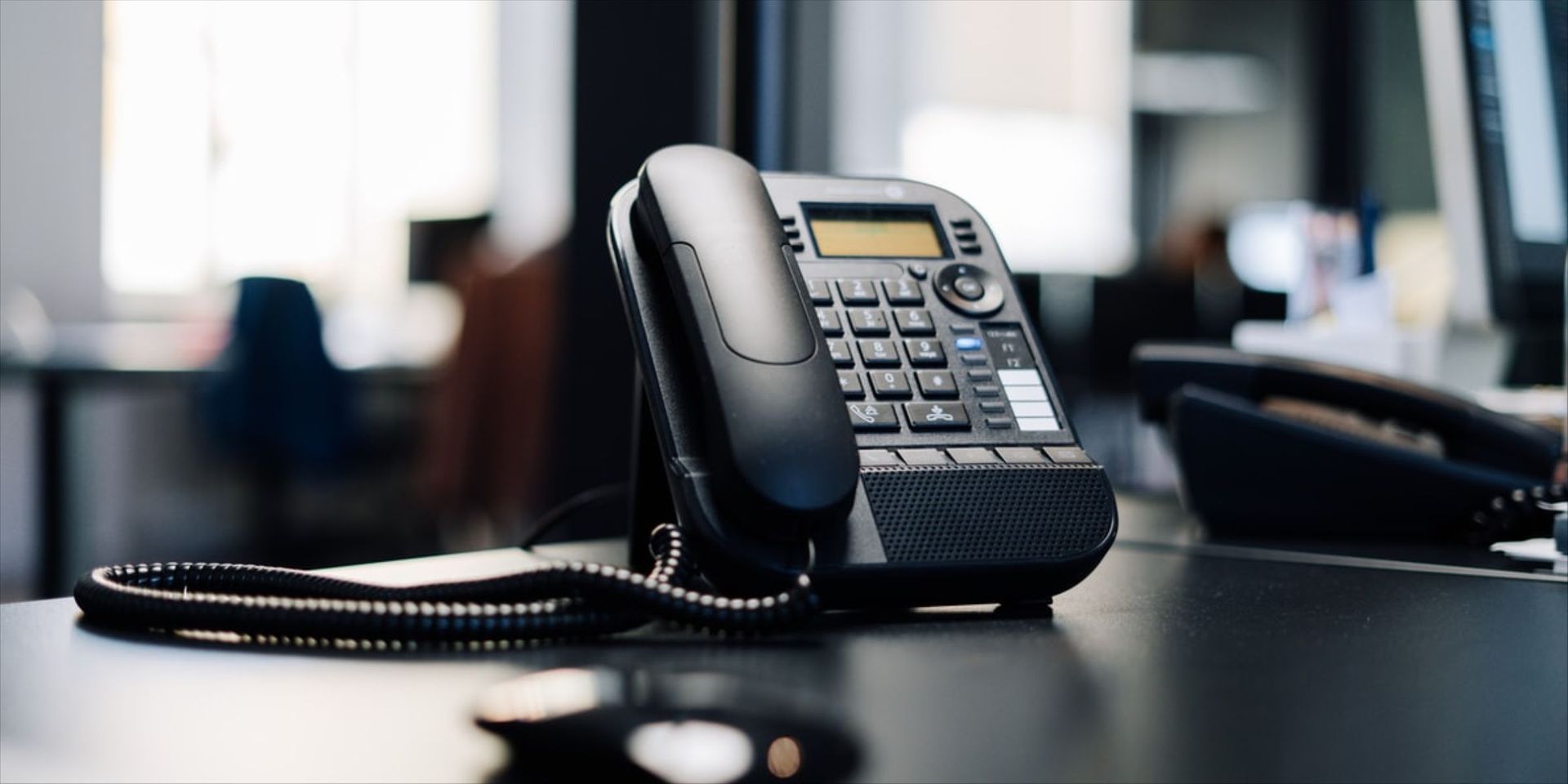 Cold Call: Definition, How It Works, Warm/Cold Call, How to Improve